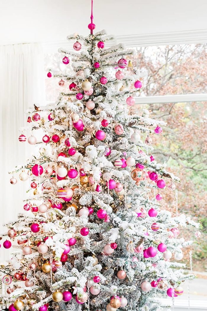 13 Amazingly Beautiful Christmas Tree Decorating Ideas — Whatever is ...